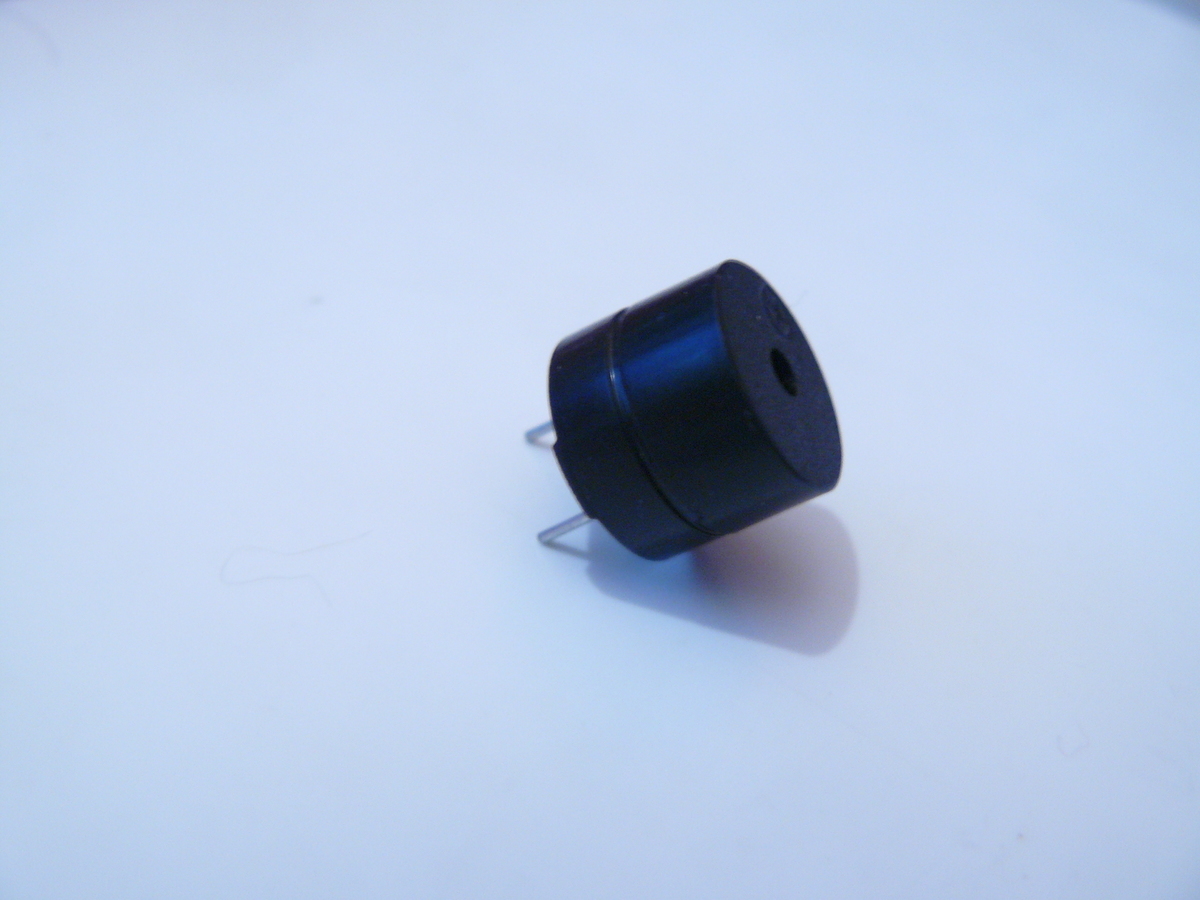 Active Buzzer/Beeper, 5v Nominal, 12mm - Buy Dev Boards - Gogo:Tronics ...