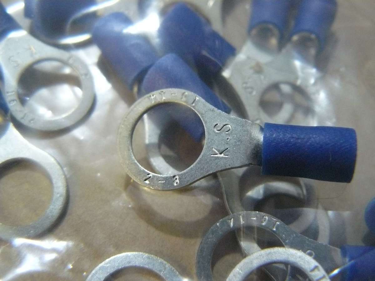 (20 of) Blue Insulated Ring Terminal Crimp - Up To M8 (8mm) Screw/Bolt ...