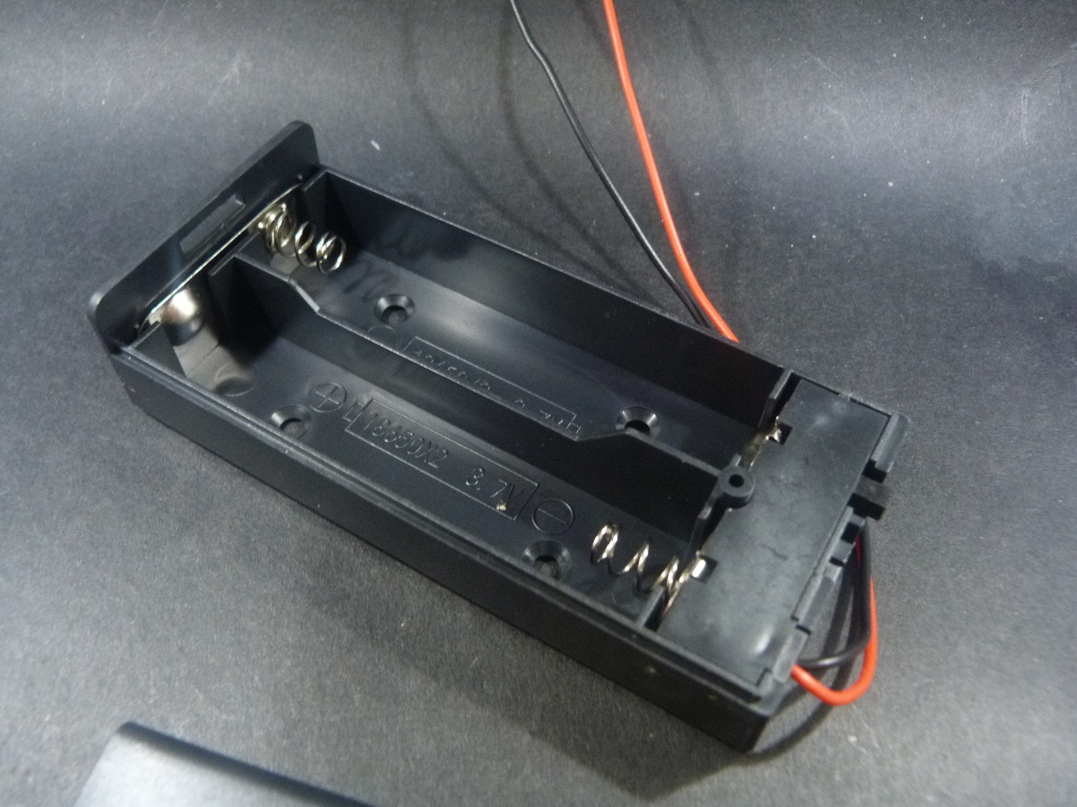 18650 (etc) 2 Cell Series Lithium Ion Holder with Lid and Switch - Buy ...