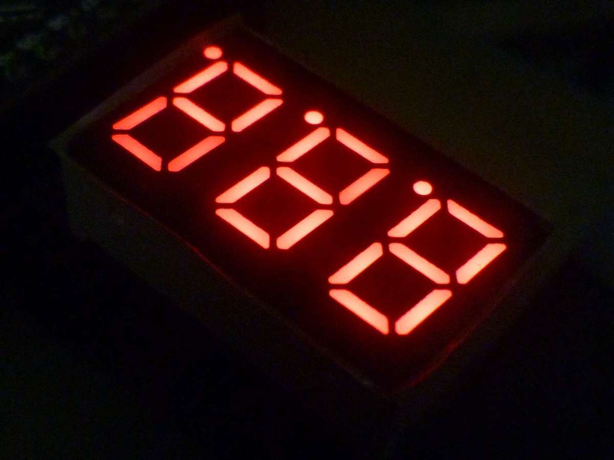 Small 3 Digit 7 Segment Display with Decimals - Buy 7 Segment - Gogo ...