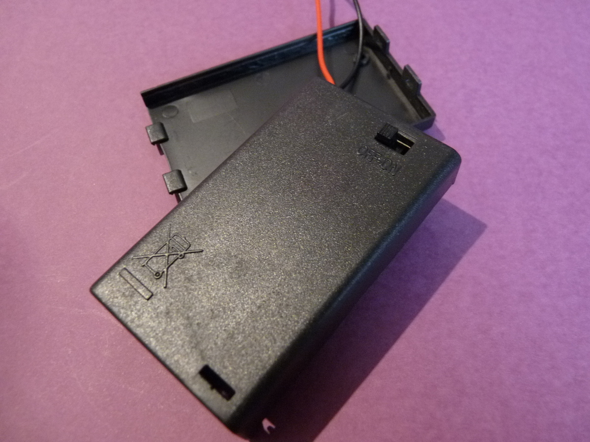 AAA Battery 3 Cell Series Holder with Lid, Screw and Switch - Buy ...