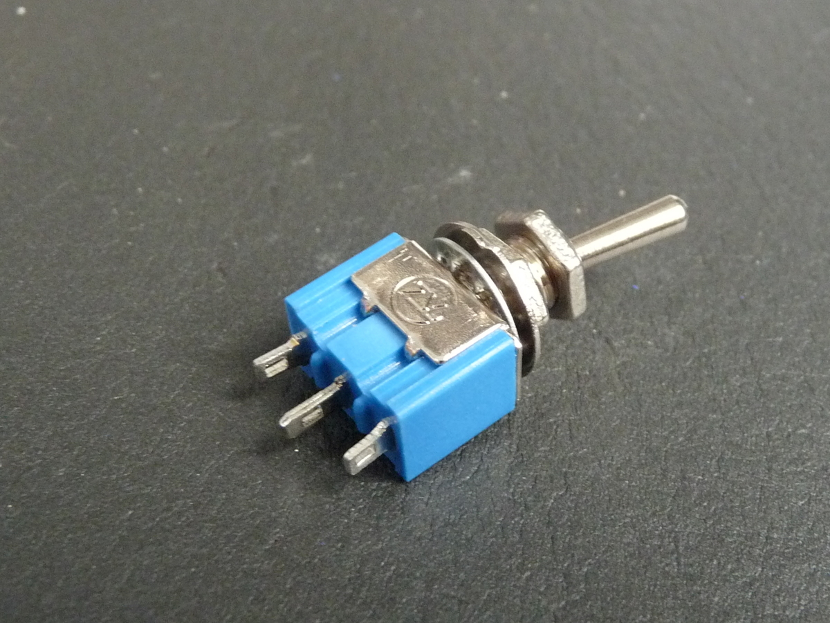 SPDT Center Off - Small Panel Mount Toggle Switch 6mm Thread - Buy ...